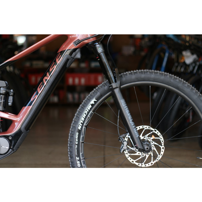BIKE ELÉTRICA CARBON SENSE EXALT E-TRAIL COMP 2024 M 290KM